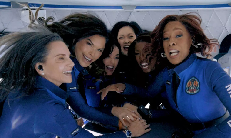 Blue Origin NS-31: Martha Stewart's Zero Gravity Throwback